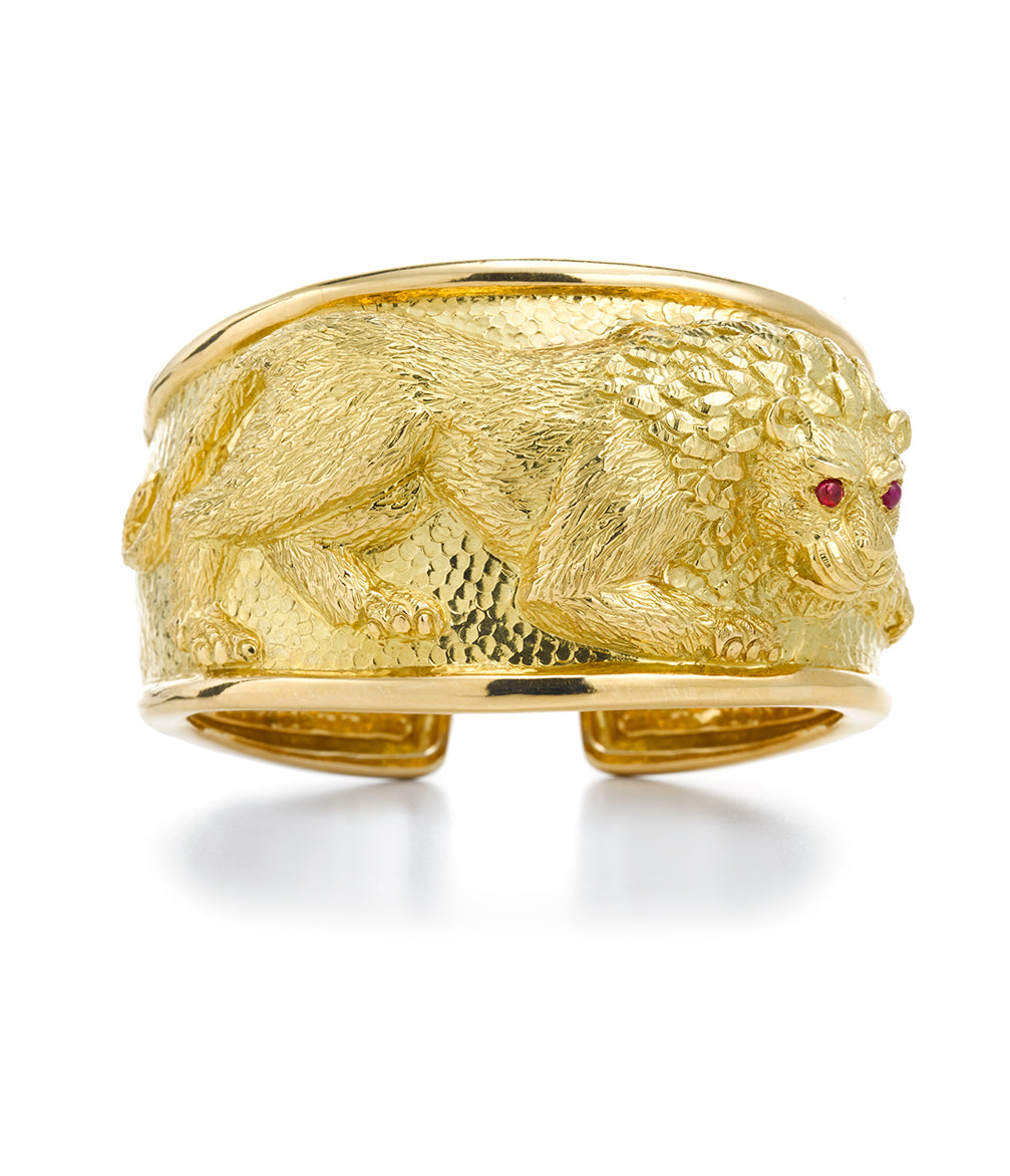 Ruby Repoussé Lion Cuff | David Webb New York