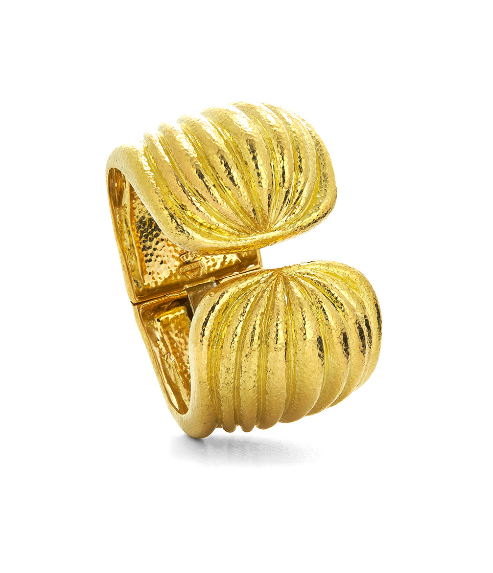 Hammered Gold Scallop Cuff | David Webb New York