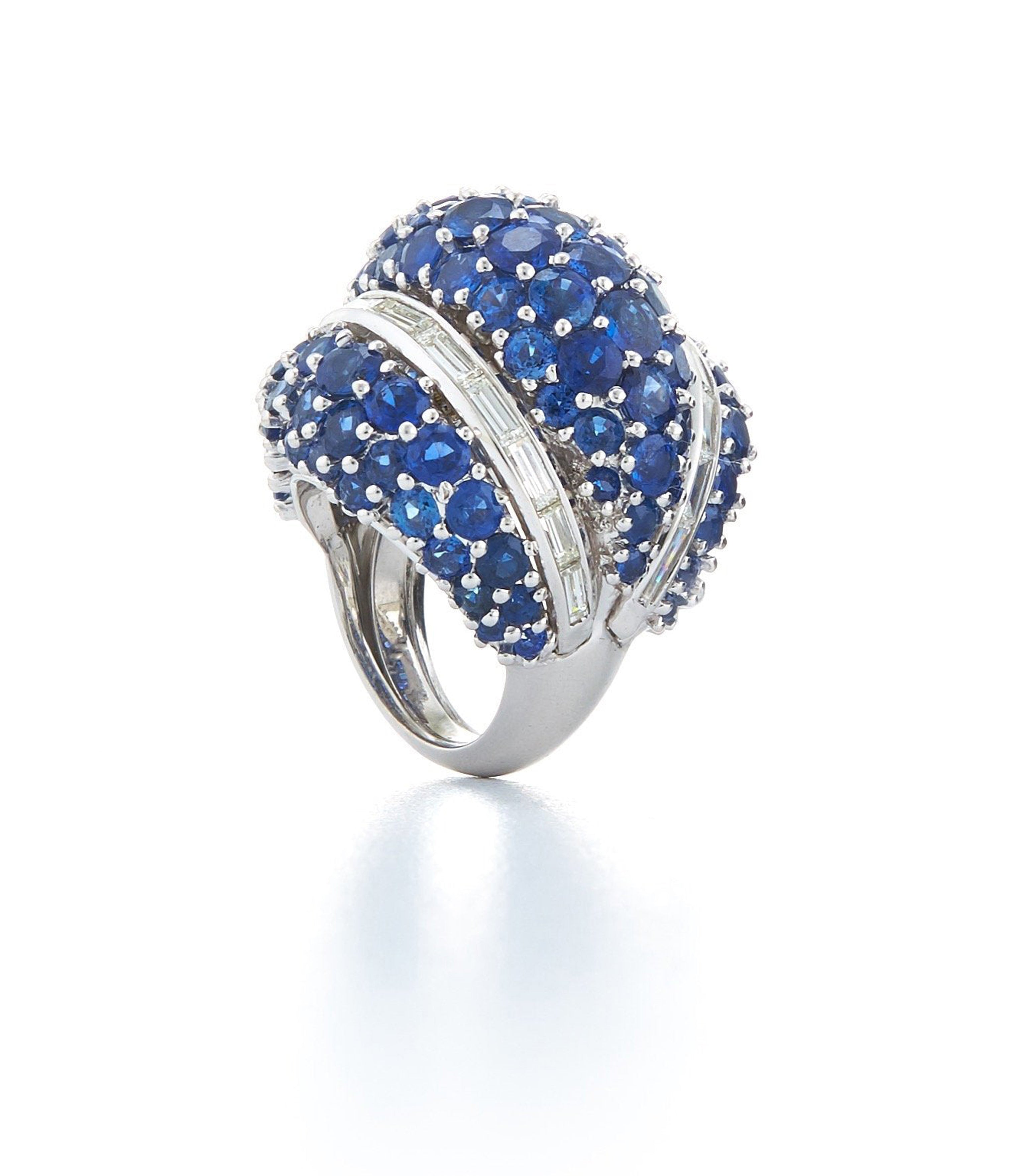 Official | David Webb New York | Triple Dome Ring, Sapphire